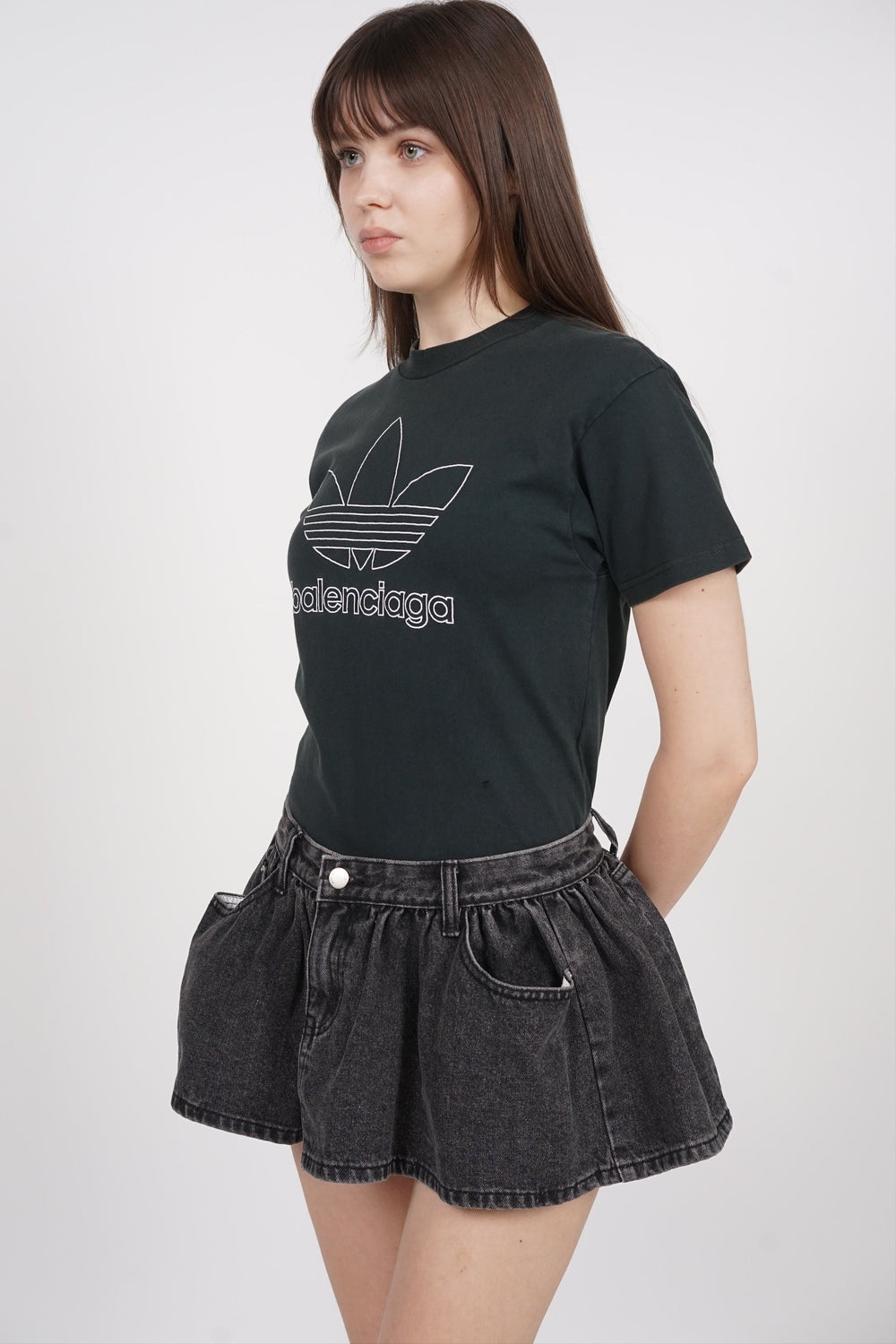 Low Rise Mini Denim Skirt in Grey